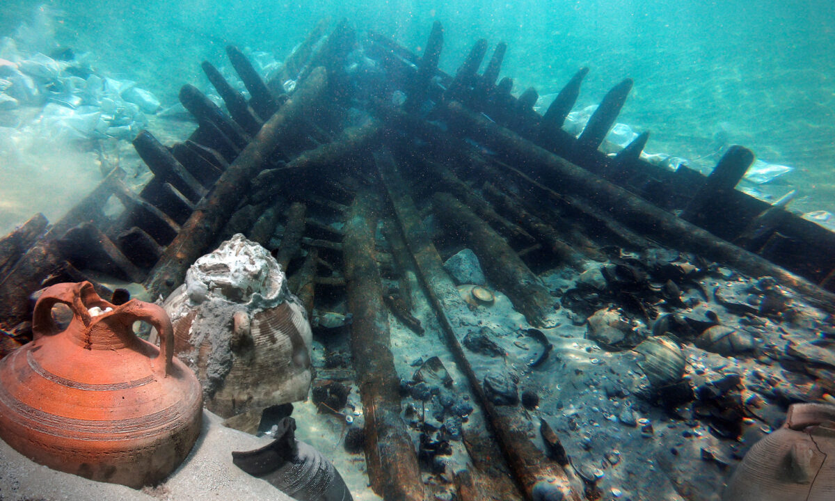 Divers Discover 1,200-Year-Old Byzantine Shipwreck Loaded With Cargo ...