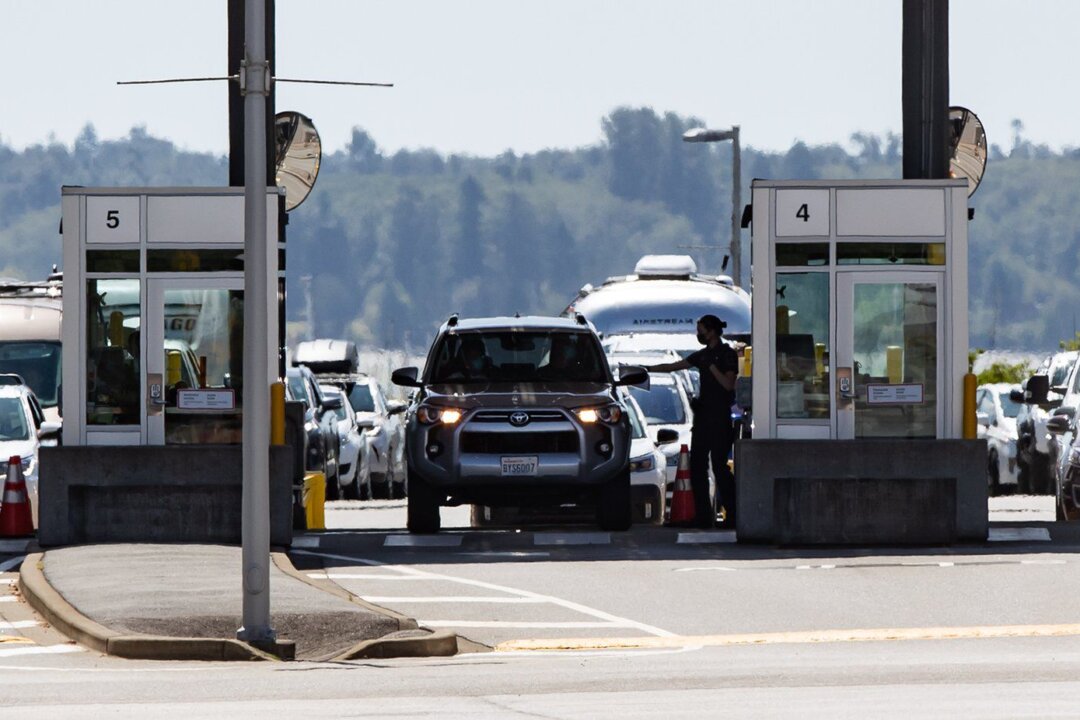 A CBSA Strike Could Soon Snarl Border Traffic. Here’s What You Need to ...