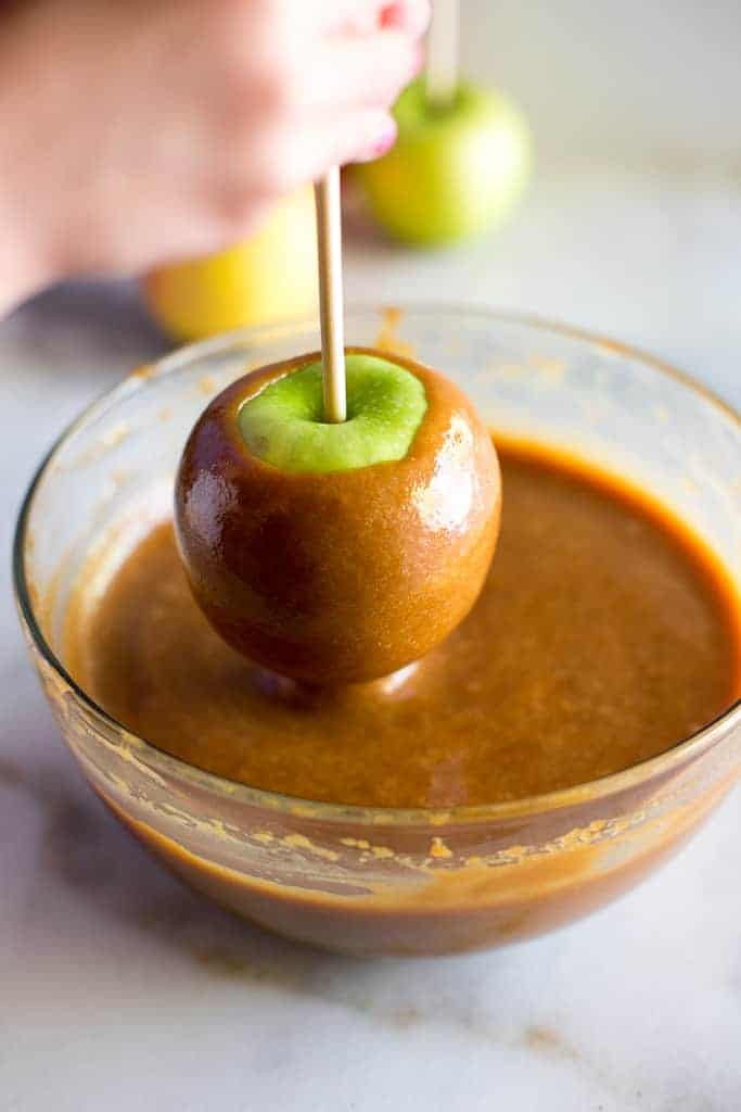 How to Make Perfect Caramel Apples