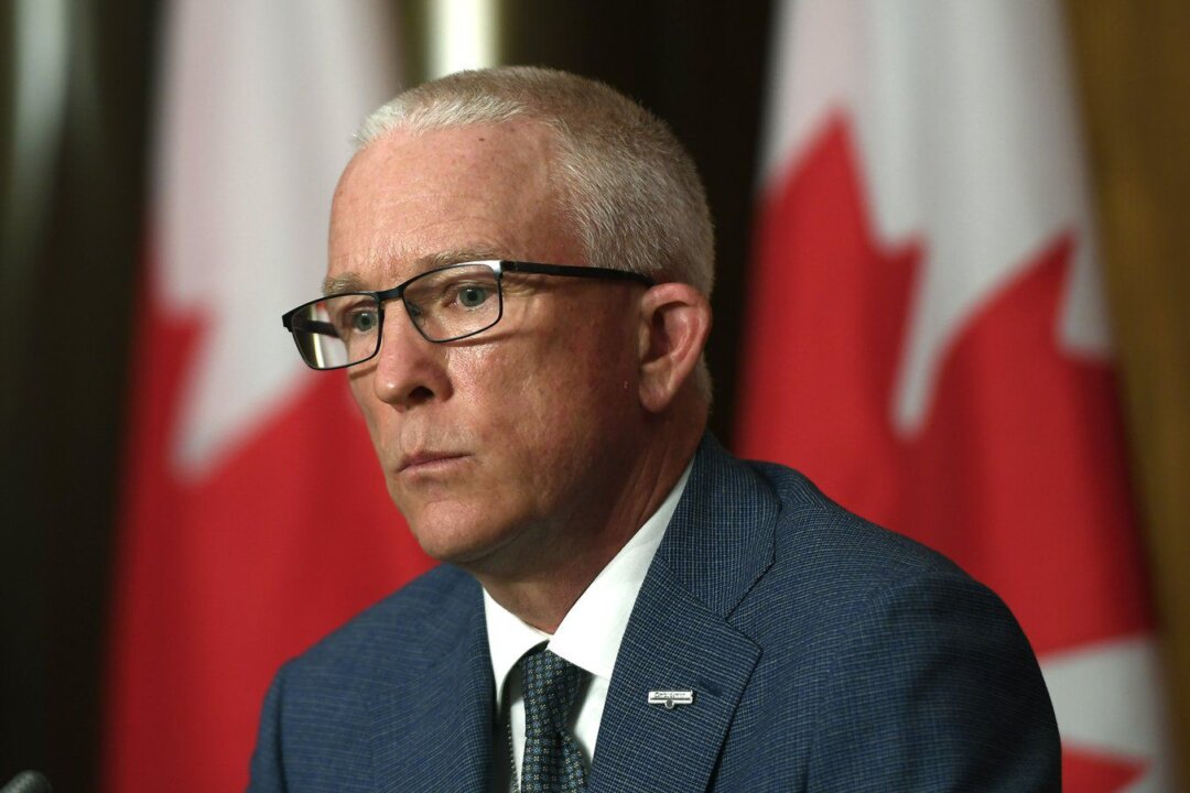 Defence Ombudsman Calls for His Office to Be Made Independent of ...