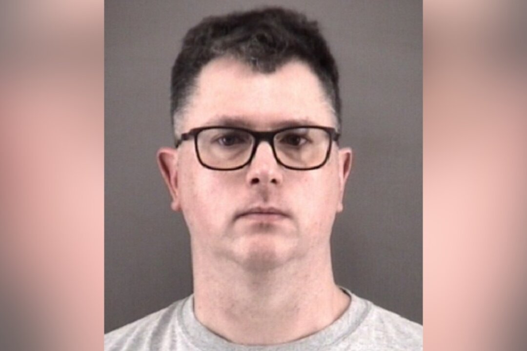 ‘Rogue Nurse’ Charged With Murder After 2 Patients Die of Insulin ...