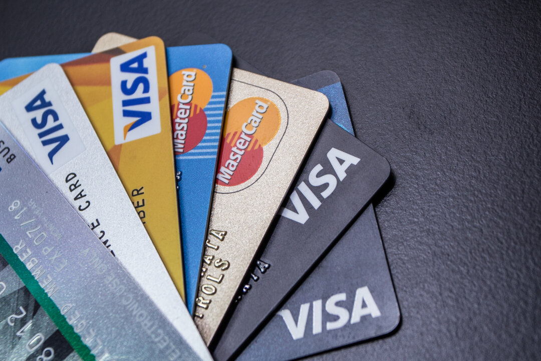 Changes From Visa Mean Americans Will Carry Fewer Physical Credit ...
