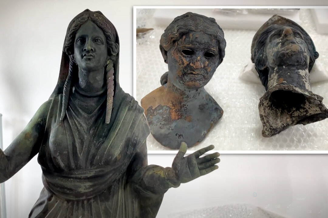 Archeologists Unearth Ancient Roman Statues From Bath Site Dating Back ...