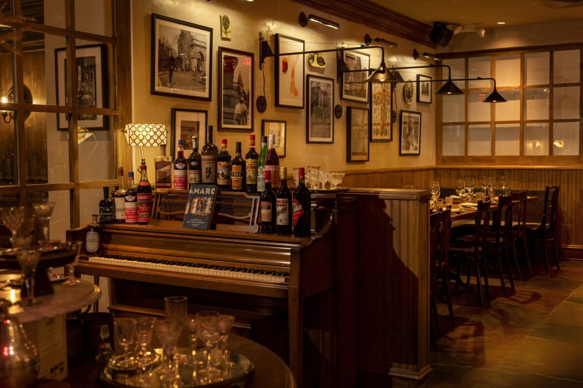 New York Revival: Iron Chef Marc Forgione Celebrates Old New York With ...