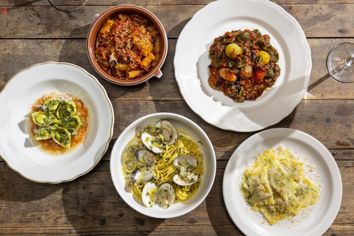 New York Revival: Iron Chef Marc Forgione Celebrates Old New York With ...