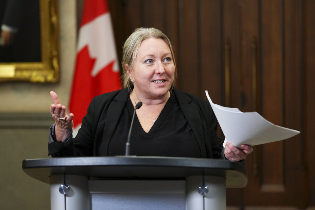 Treasury Board President Announces $1.3 Billion-Per-Year Tentative Deal ...