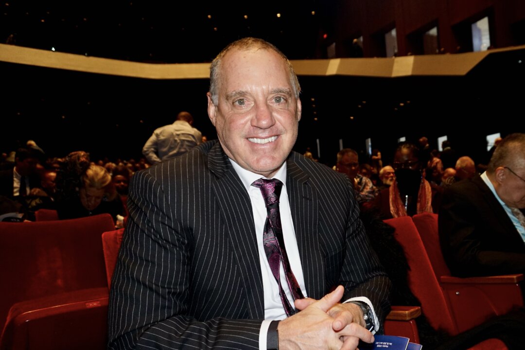 Finance Company President to Shen Yun: ‘Keep Your Faith, Keep Spreading ...
