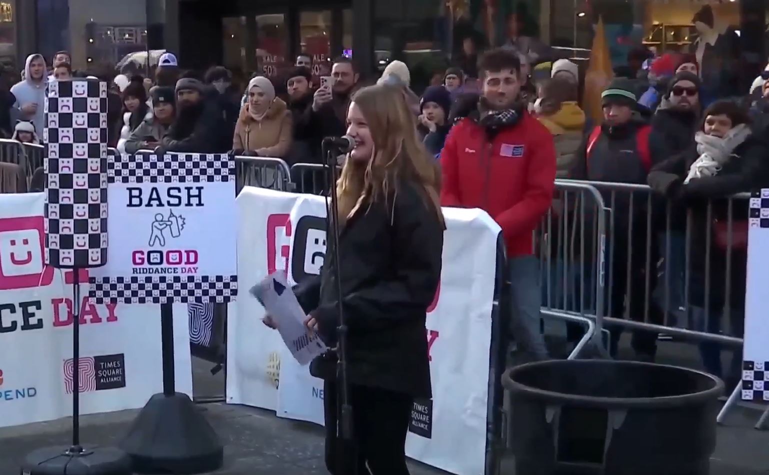 Bad Memories of 2022 ‘Shredded’ Ahead of New Year | EpochTV