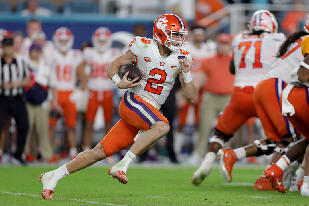 Clemson Quarterback Cade Klubnik Makes Decision on Future | The Epoch Times