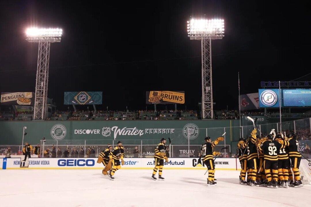 Winter Classic-Pittsburgh Penguins at Boston Bruins | The Epoch Times
