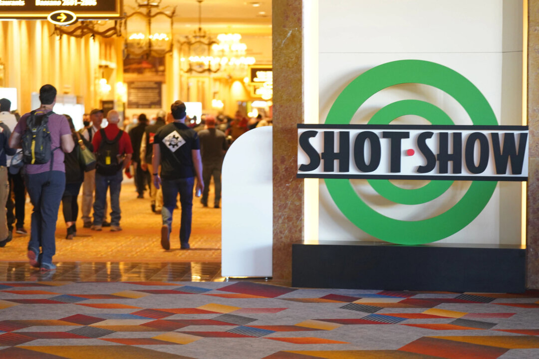 Thousands Expected to Descend on Las Vegas for World’s Largest Gun Show ...