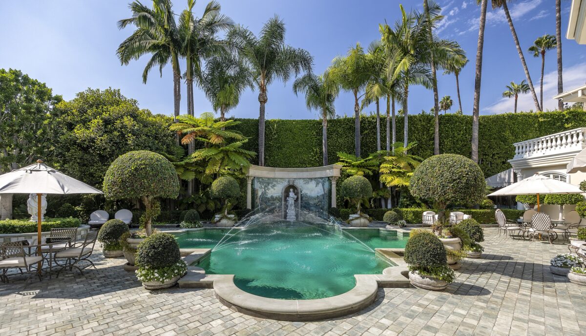 A Grand Beverly Hills Manor