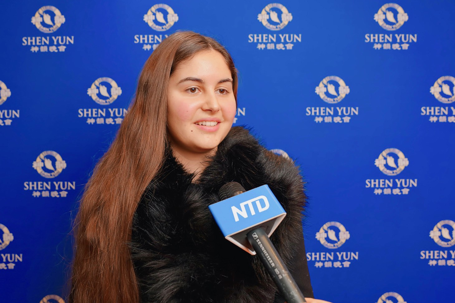 Violinist Says Shen Yun 'Was Really Like an Infinite, Universal Light ...