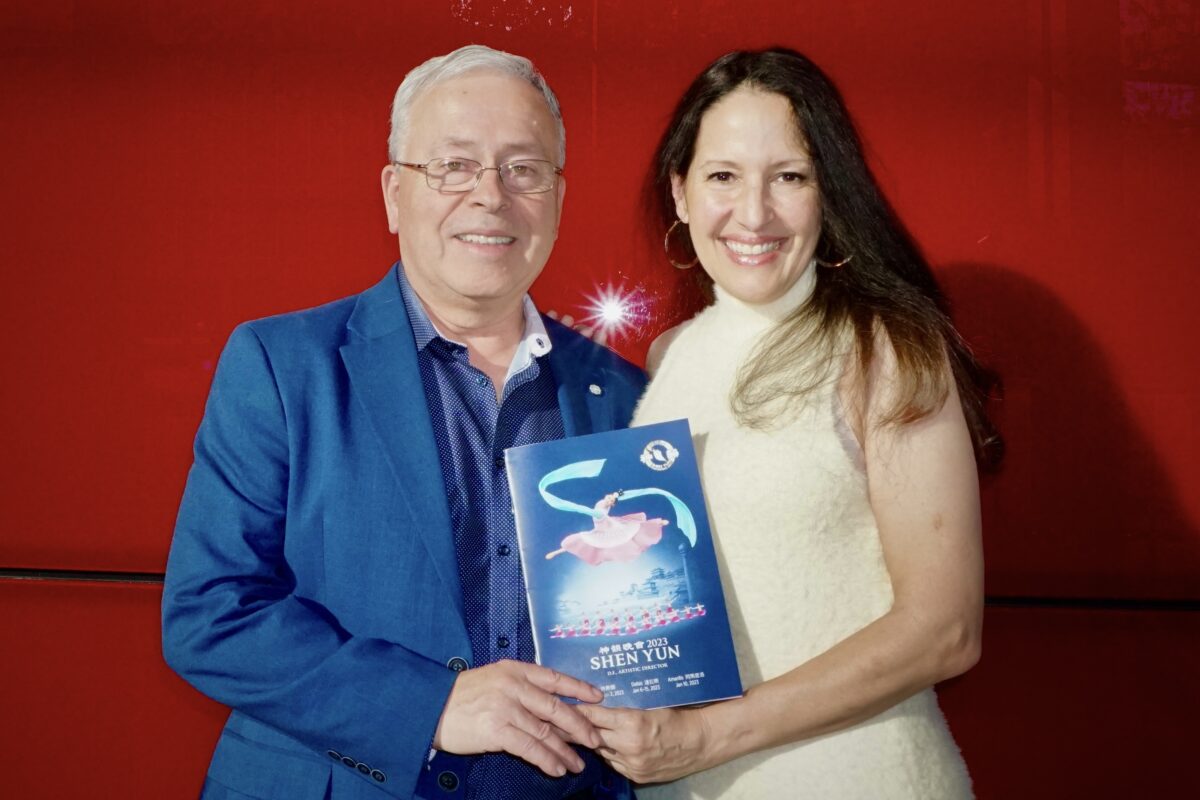 ‘I Love Shen Yun so Much’: Dallas Theatergoer