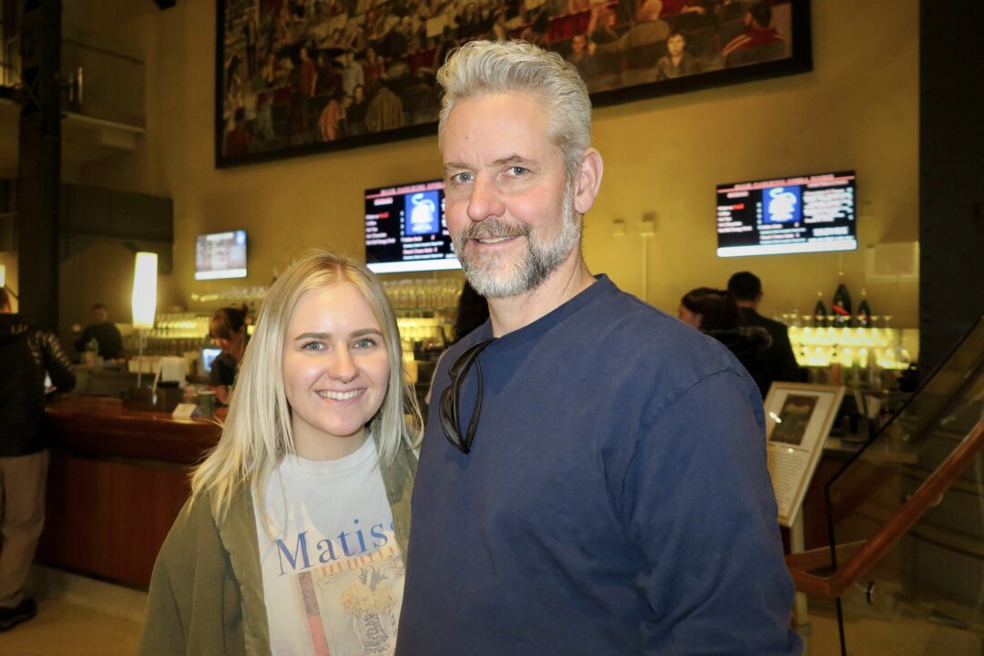 ‘Embrace the Past,’ Says Visual Artist After Seeing Shen Yun | The ...