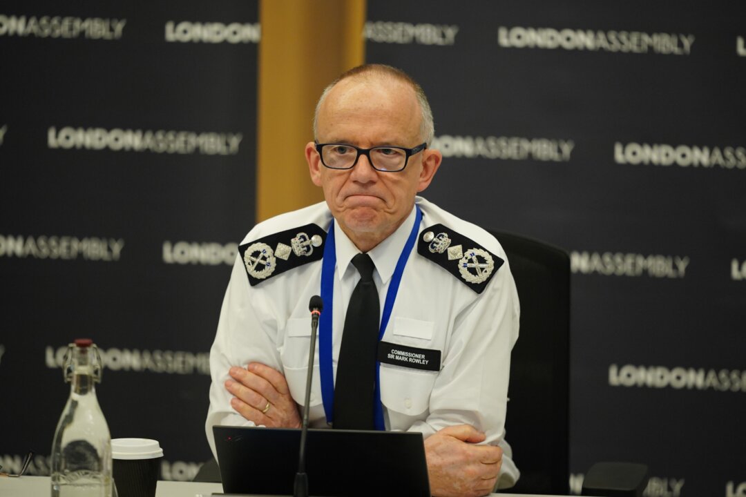 Calls to Remove Met Police Chief After ‘Openly Jewish’ Man Threatened ...