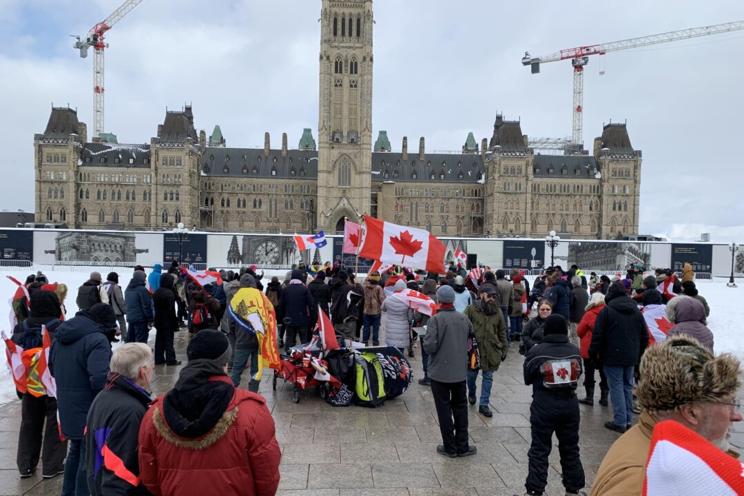 Hundreds Gather on Parliament Hill to Commemorate First Anniversary of ...