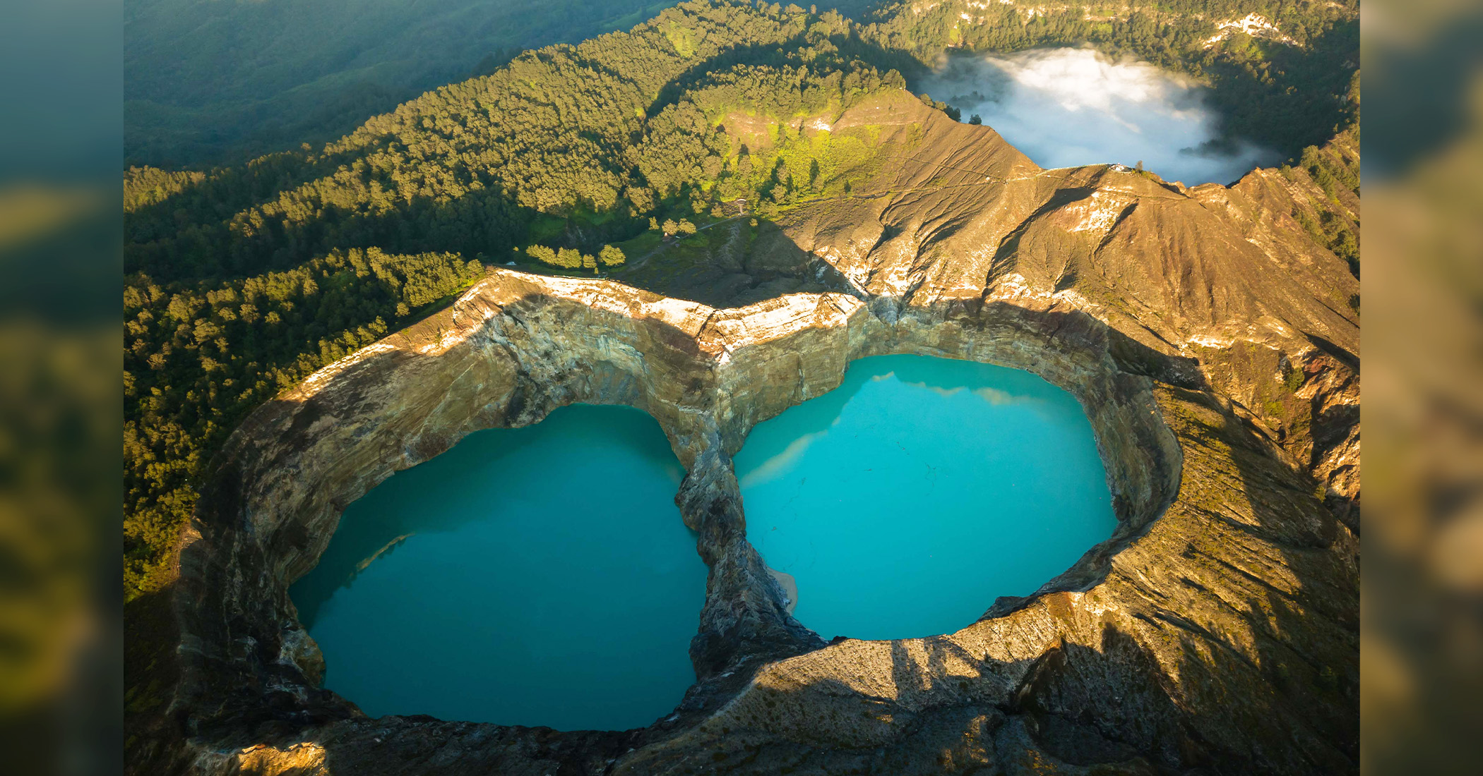 ‘Magic Mood Ring’ Volcanic Lakes in Indonesia Change From Turquois ...