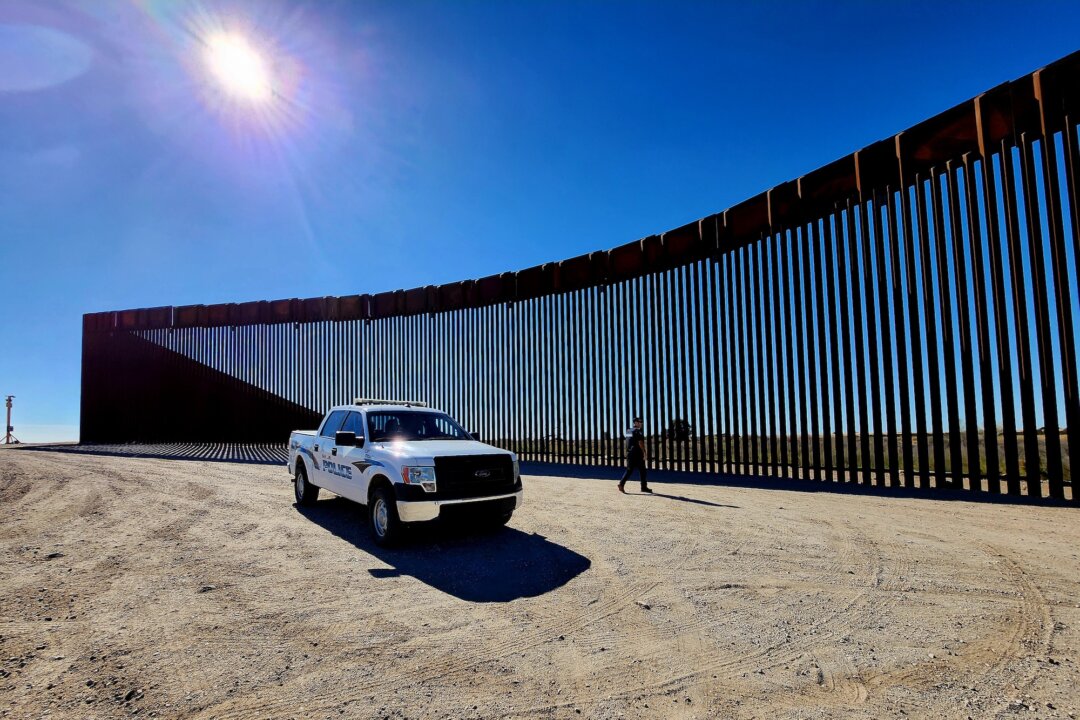 Border Patrol Encounters With Chinese Nationals at Southern Border Up ...