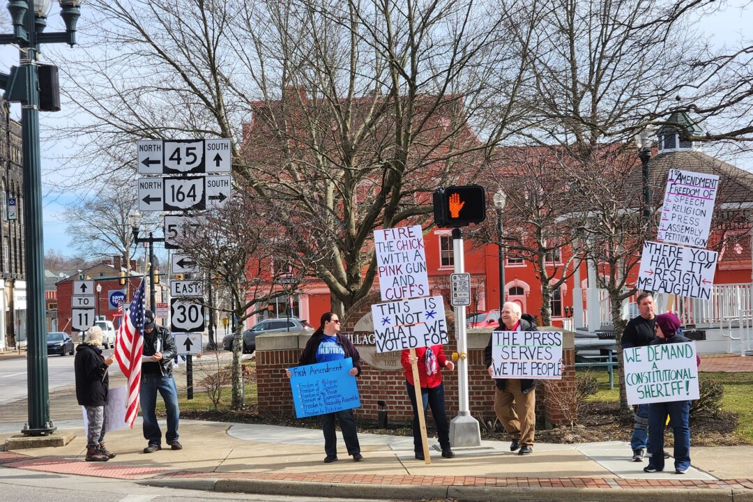Gov. DeWine, Ohio Protesters Agree That Reporter’s Arrest Should ‘Never ...