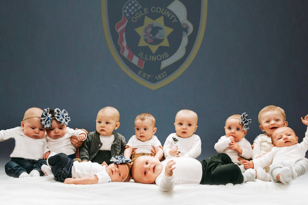 Illinois Sheriff’s Office Celebrates the Birth of 10 New Babies in 7 ...