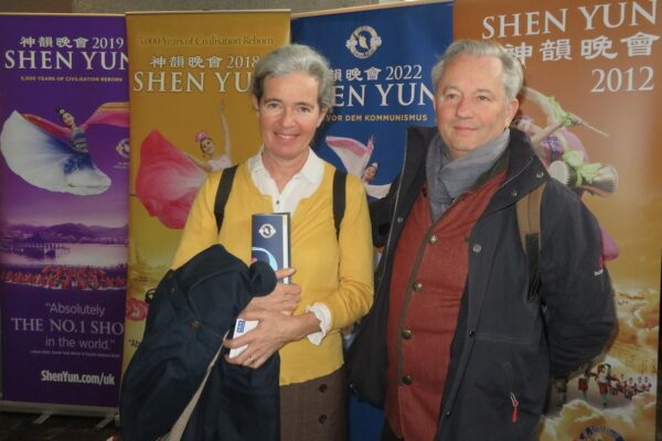 Shen Yun Is Beautiful and Profound, Says Professor | The Epoch Times