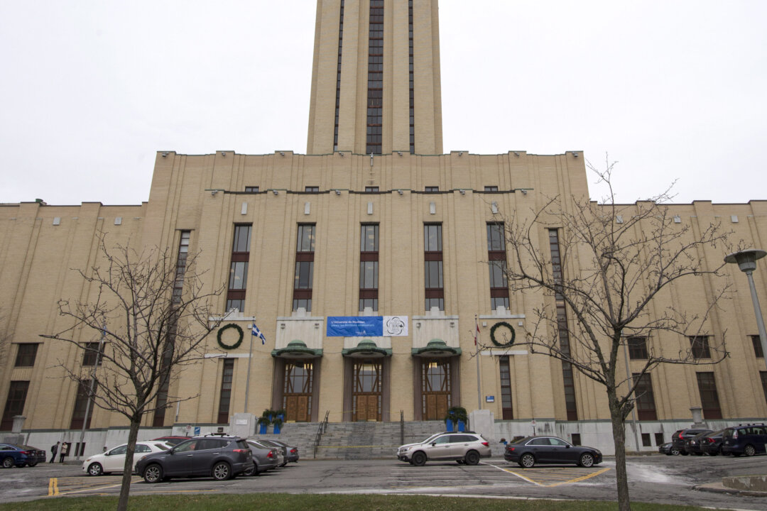 Chinese Donors to Trudeau Foundation Asked for Statue of Mao to Be ...