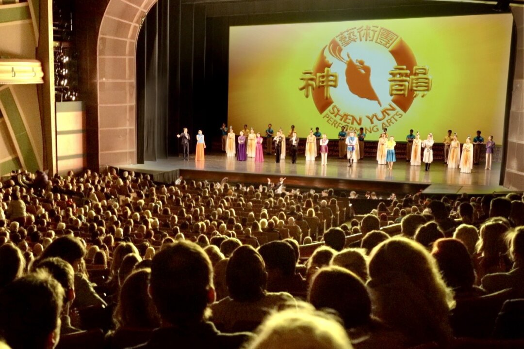 ‘This is the Heart of China’: Shen Yun Theatergoer | The Epoch Times