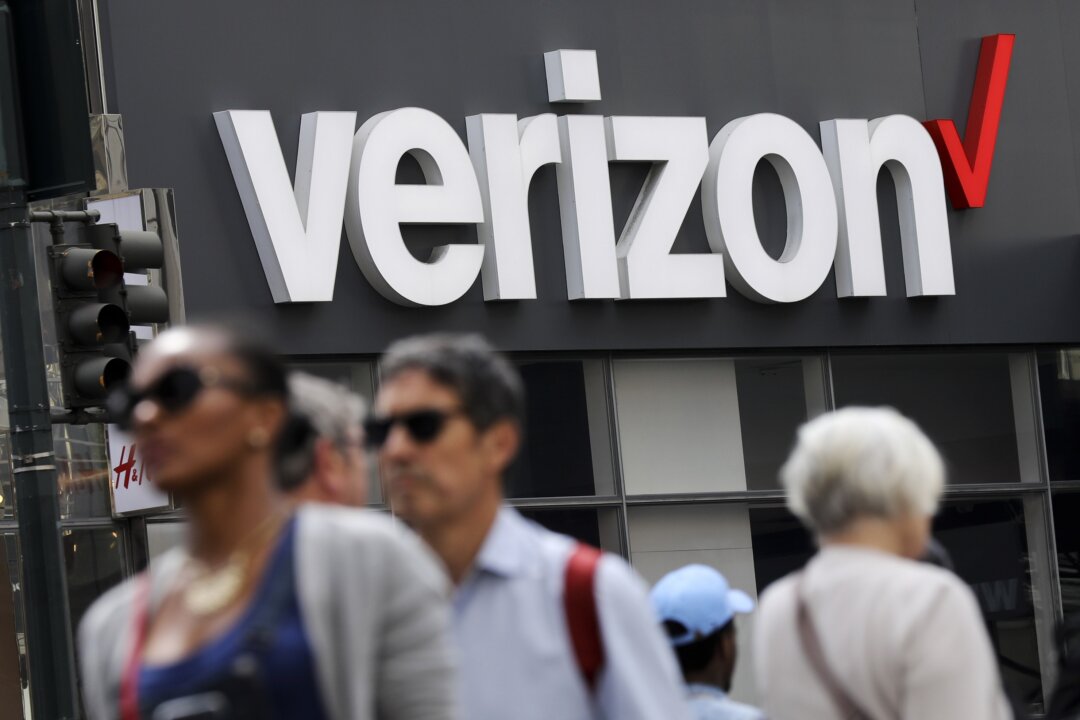 Verizon Slashing 13,000 Jobs as US Wireless Carrier Restructures | The ...