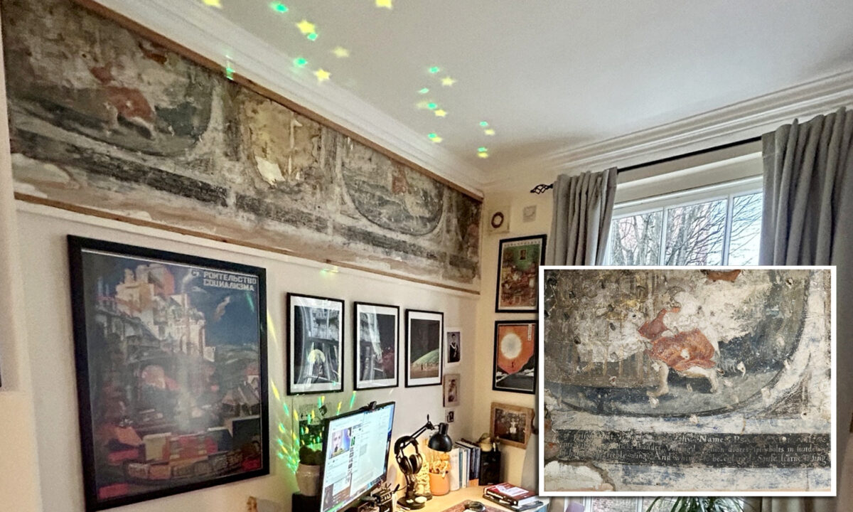 Man Renovating Kitchen Discovers Historic 400-Year-Old Paintings That ...