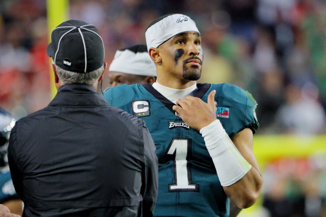 Eagles’ Hurts Becomes NFL’s Highest Paid Player Ever | The Epoch Times