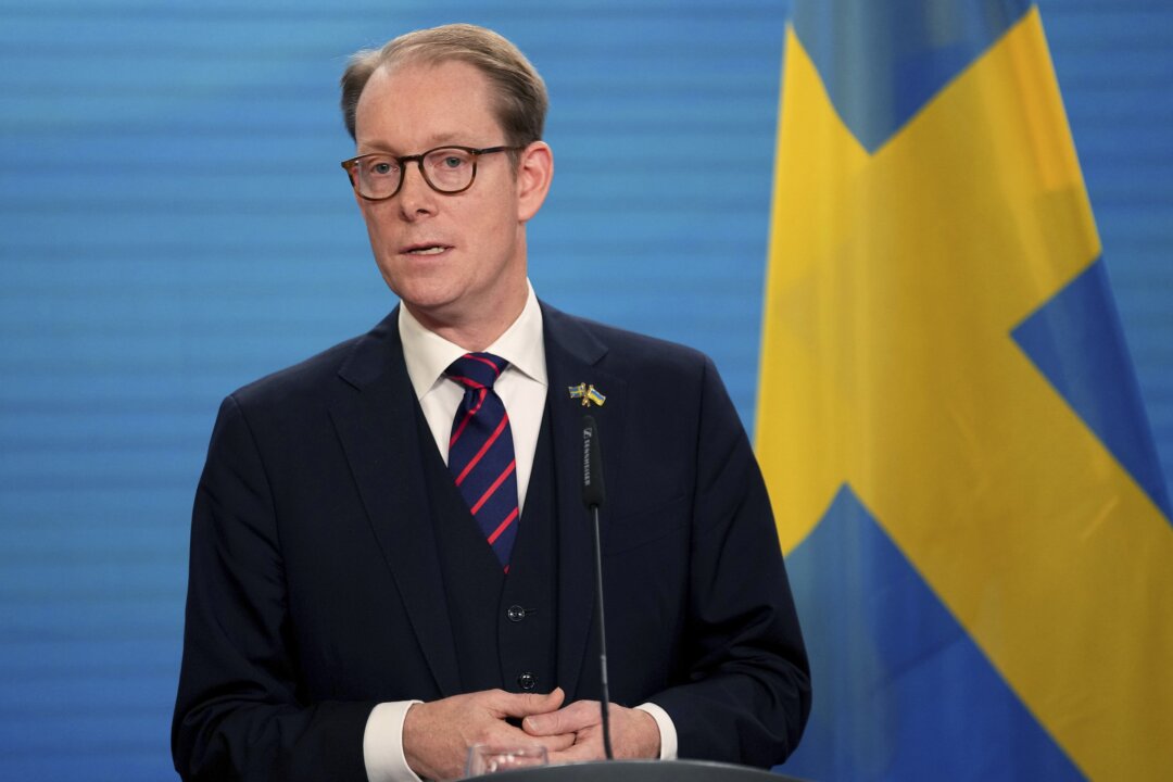 Swedish Foreign Minister Leaves Government Days Before Legislative ...