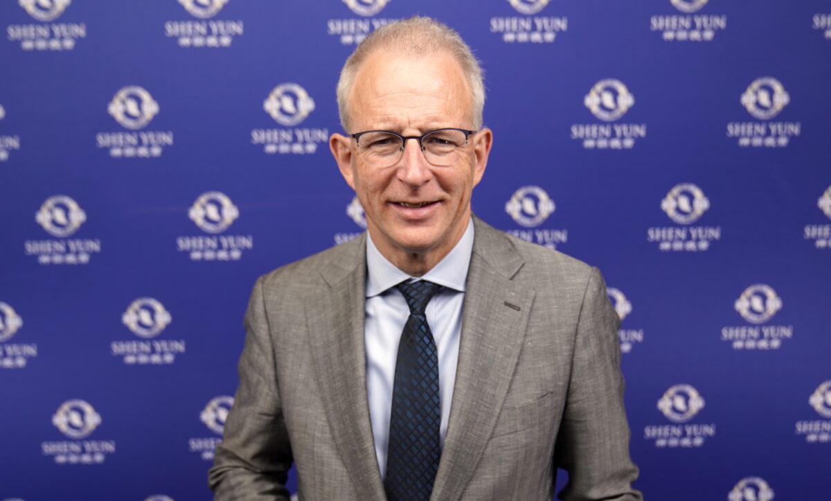 ‘Thought-Provoking and Well Worth Seeing’: Australian Federal MP Paul ...