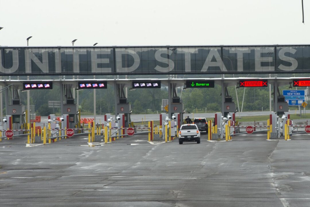 Canada-US Meeting to Focus on Fight Against Cross-Border Gun Smuggling ...