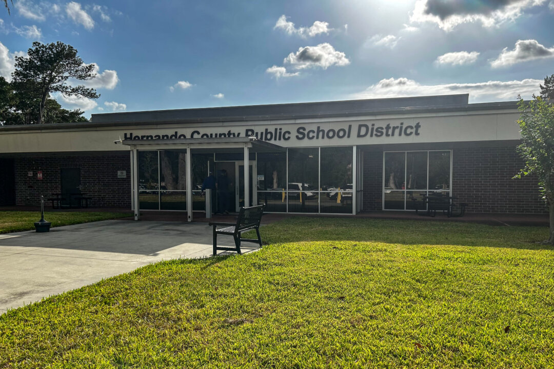 IN-DEPTH: Tension Mounts at Florida School in Wake of Trans Teacher ...