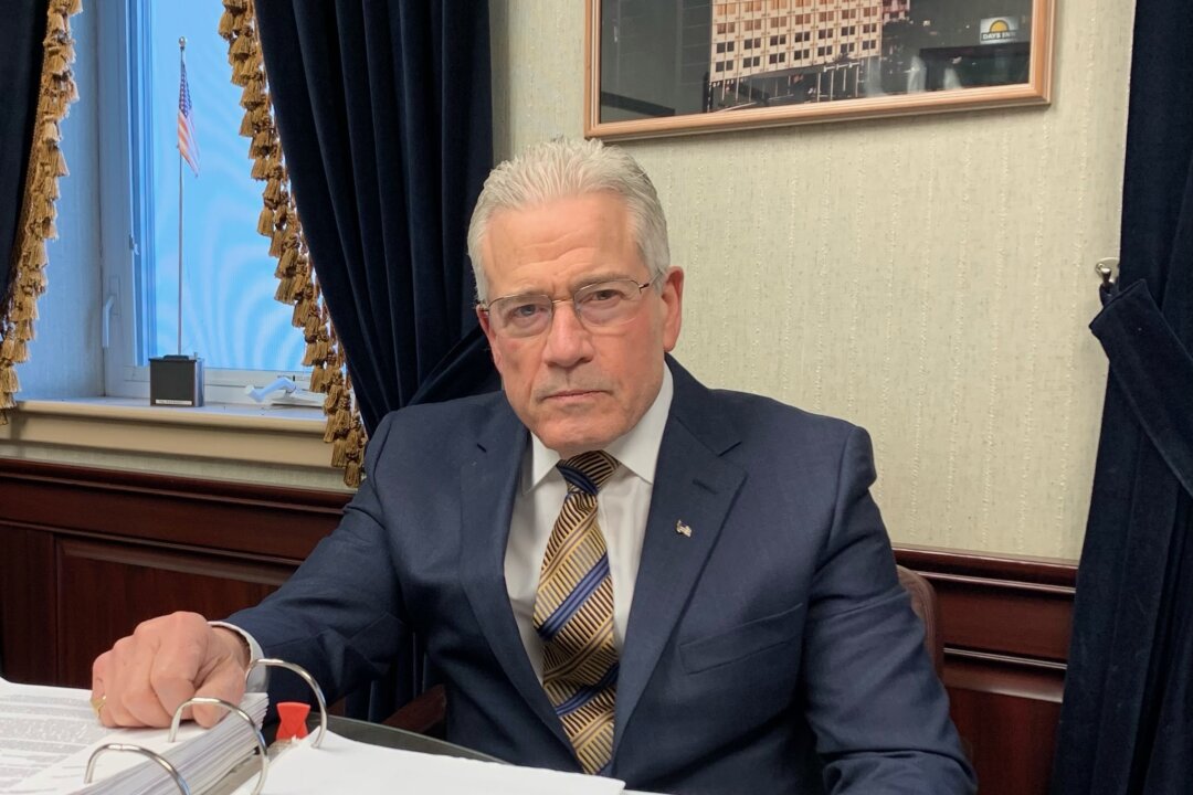 Reader Finds Connections in Falun Gong Founder’s New Message | The ...