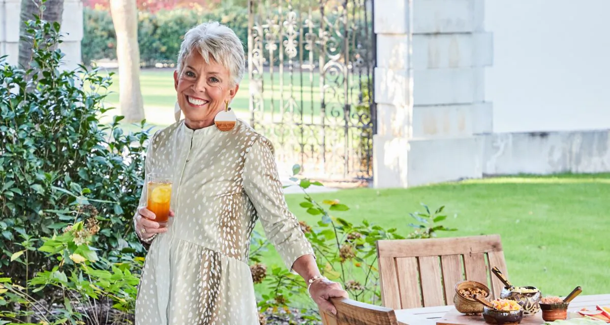 All in Good Taste: Vera Stewart on Etiquette, Entertaining, and the ...