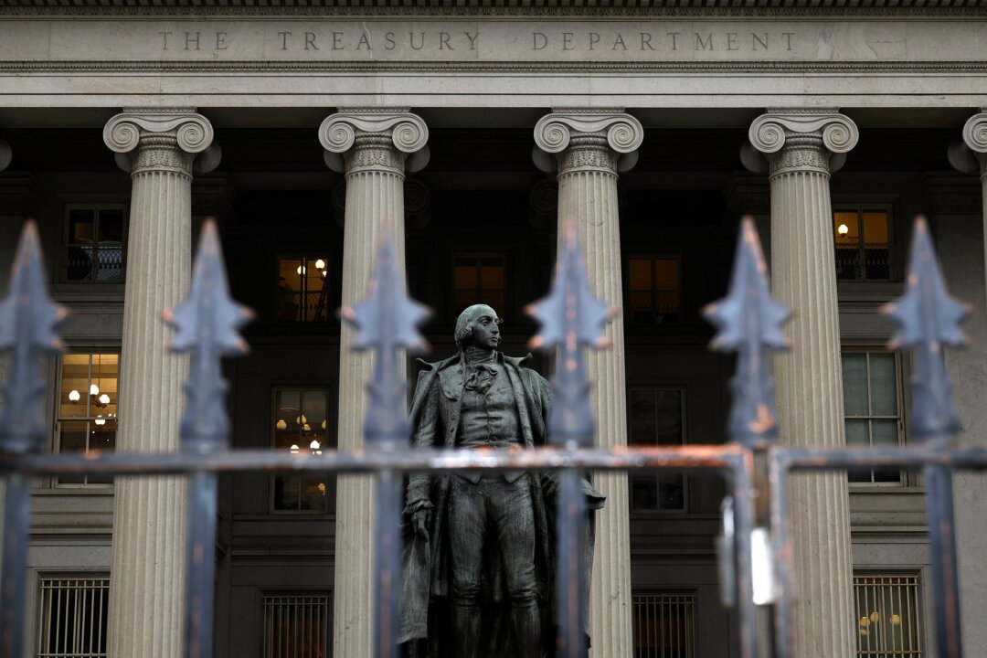 ANALYSIS: Stanford Professors Fear Half of US Banks Approaching ...