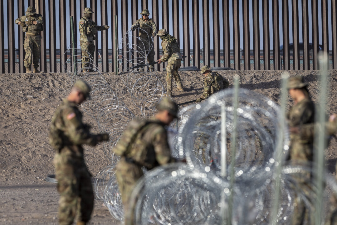 Red States Ramp up Police, Troops Deployments to US Southern Border ...