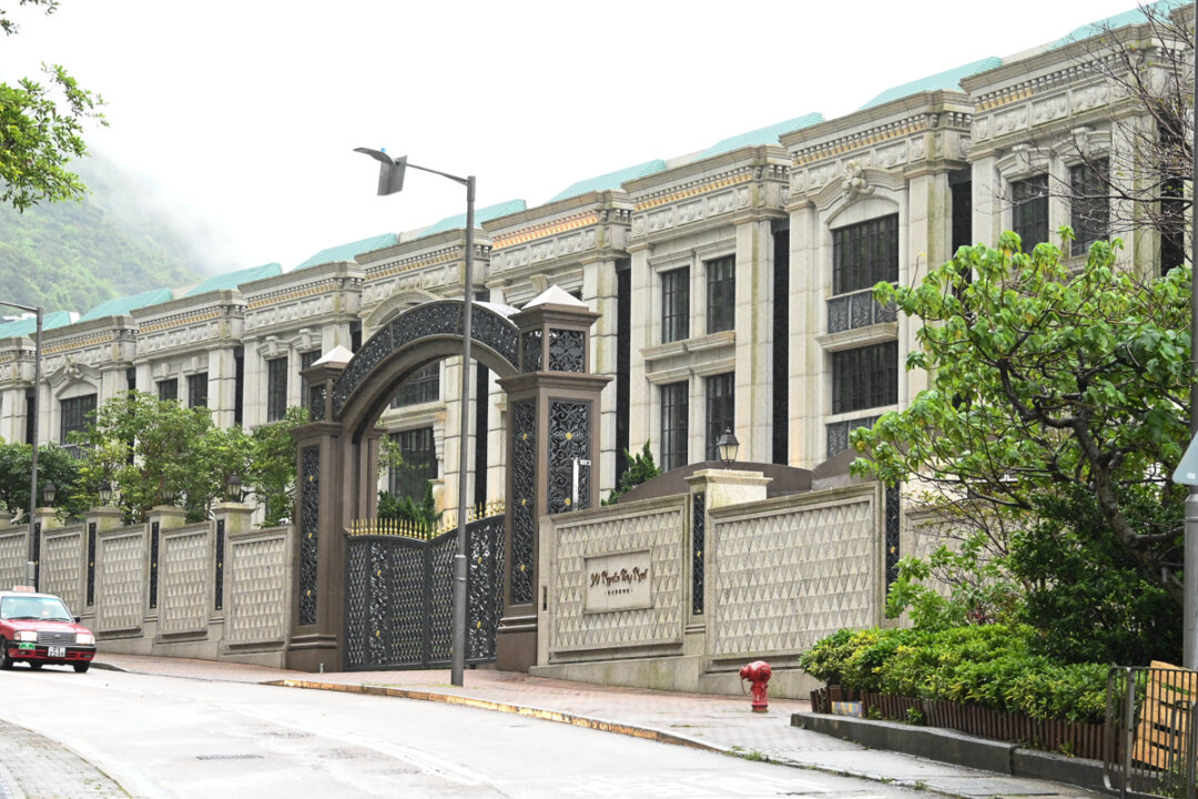 China Gang Boss Buys Hong Kong Mansion for HK$450 Million, Gets ...