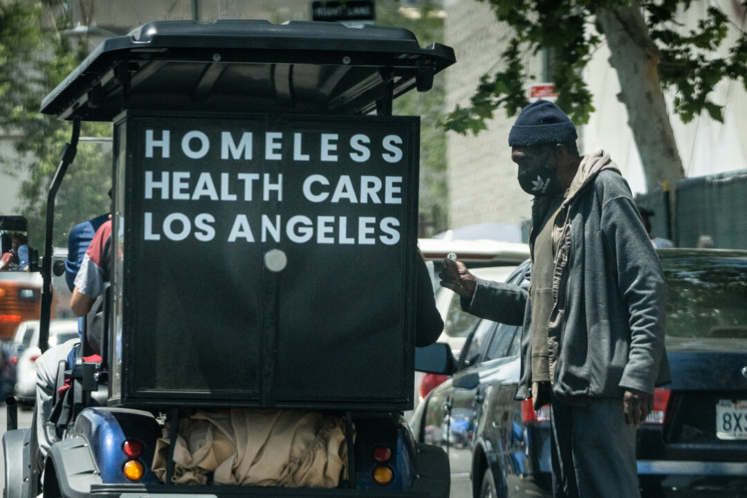 LA Nonprofit Giving Meth Pipes to Homeless Sparks Debate Over ‘Harm ...