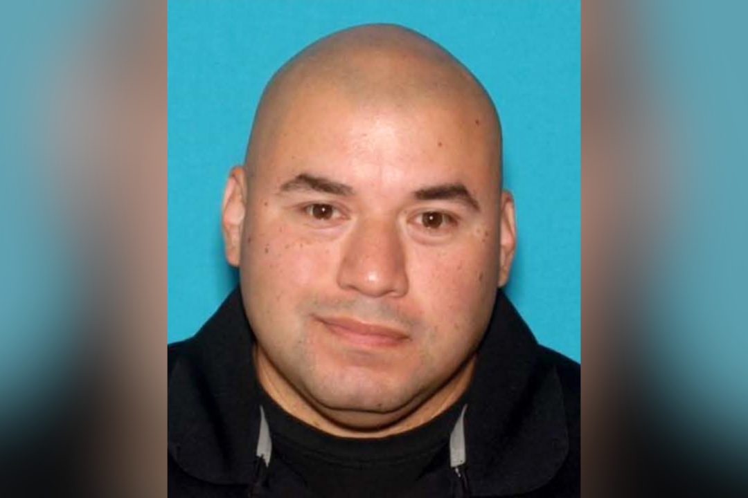 Ex-Los Angeles Police Officer Charged With Child Sex Abuse | The Epoch ...