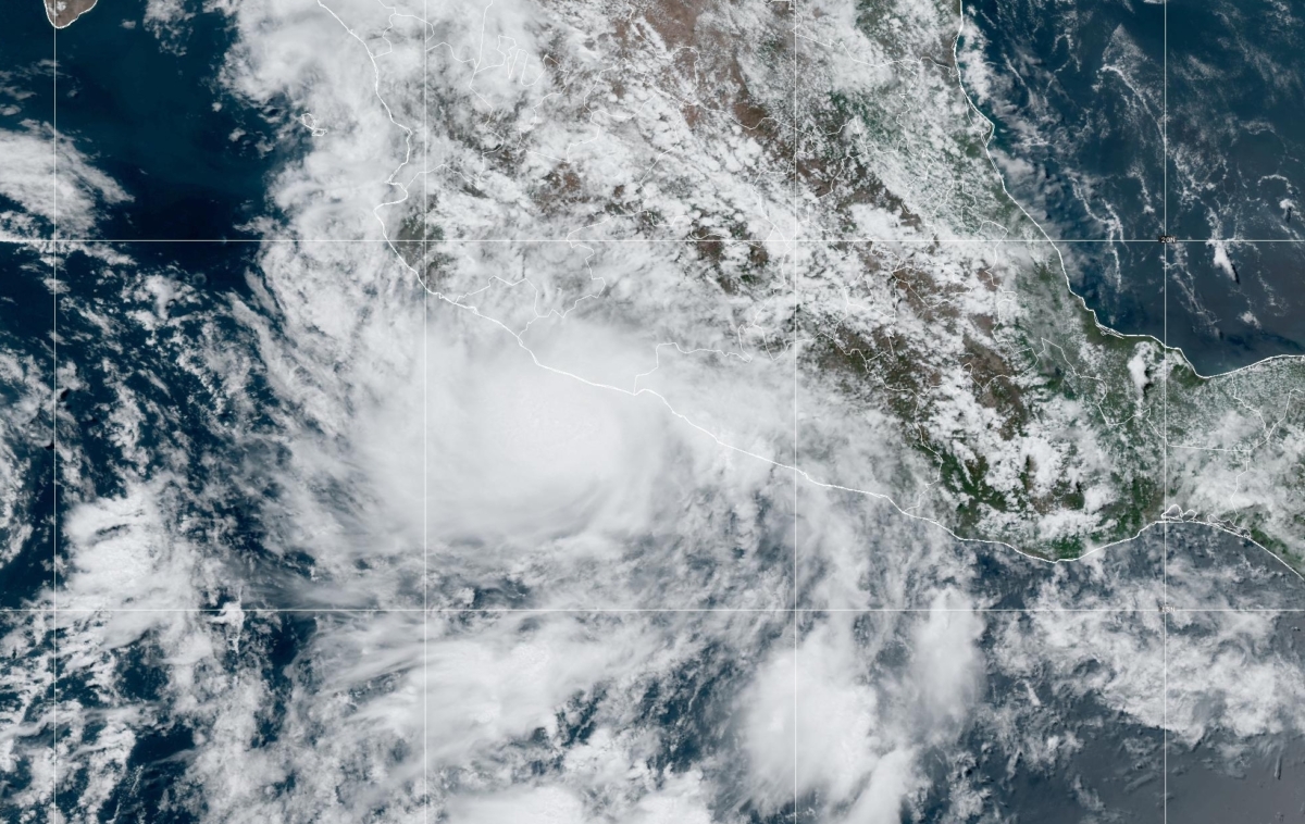Newly Formed Hurricane Beatriz Sweeps Close to Mexico’s Southwest ...