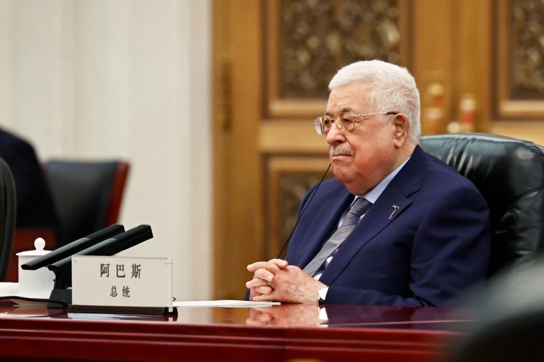 Palestinian Leader Abbas Ends China Trip After Backing Beijing’s ...