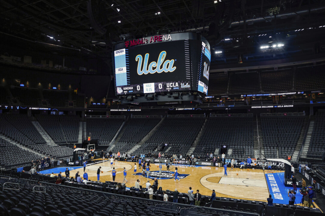 UCLA Lands Coveted Slovenian Guard Jan Vide | The Epoch Times