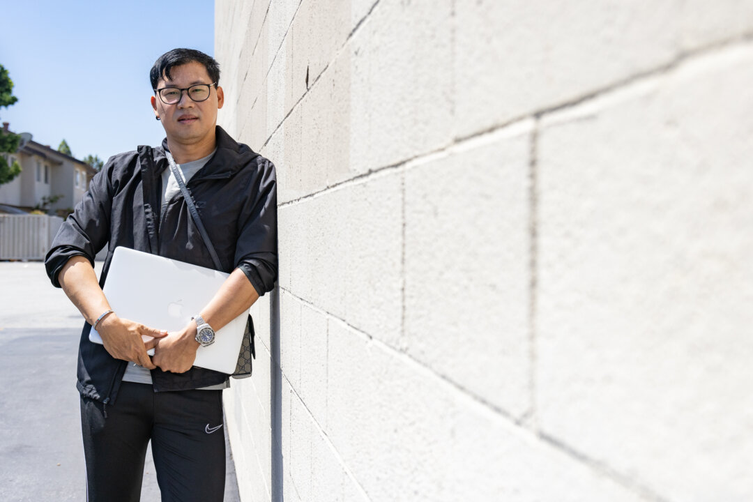 Los Angeles Filmmaker Films at War-Torn Thailand-Burma Border to Tell ...