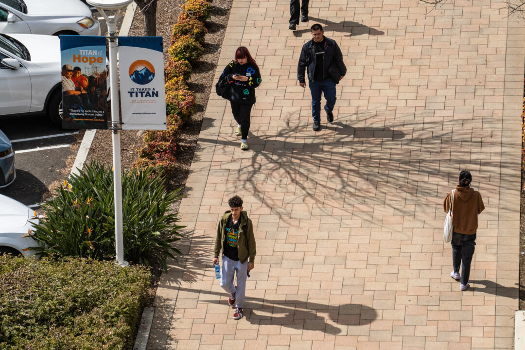 How to Reduce the Dropout Rate in College | The Epoch Times
