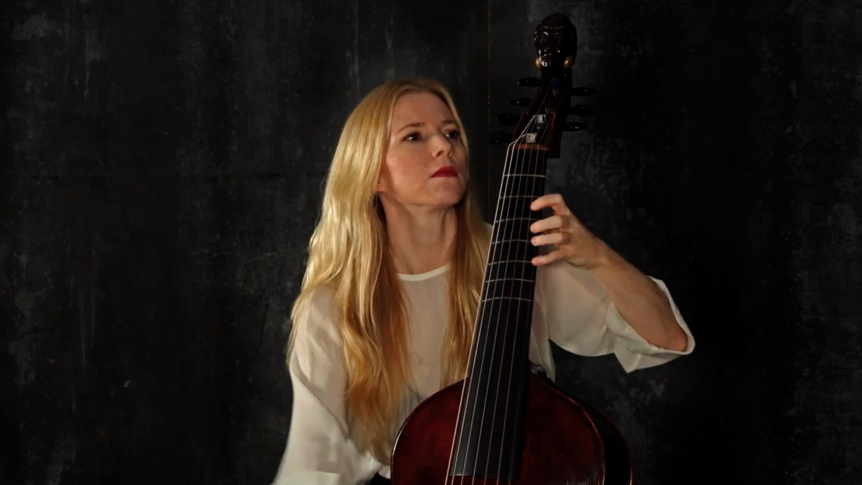 J. S. Bach: Cello Suite No.6 in D Major BWV 1012, Gavotte I + II ...