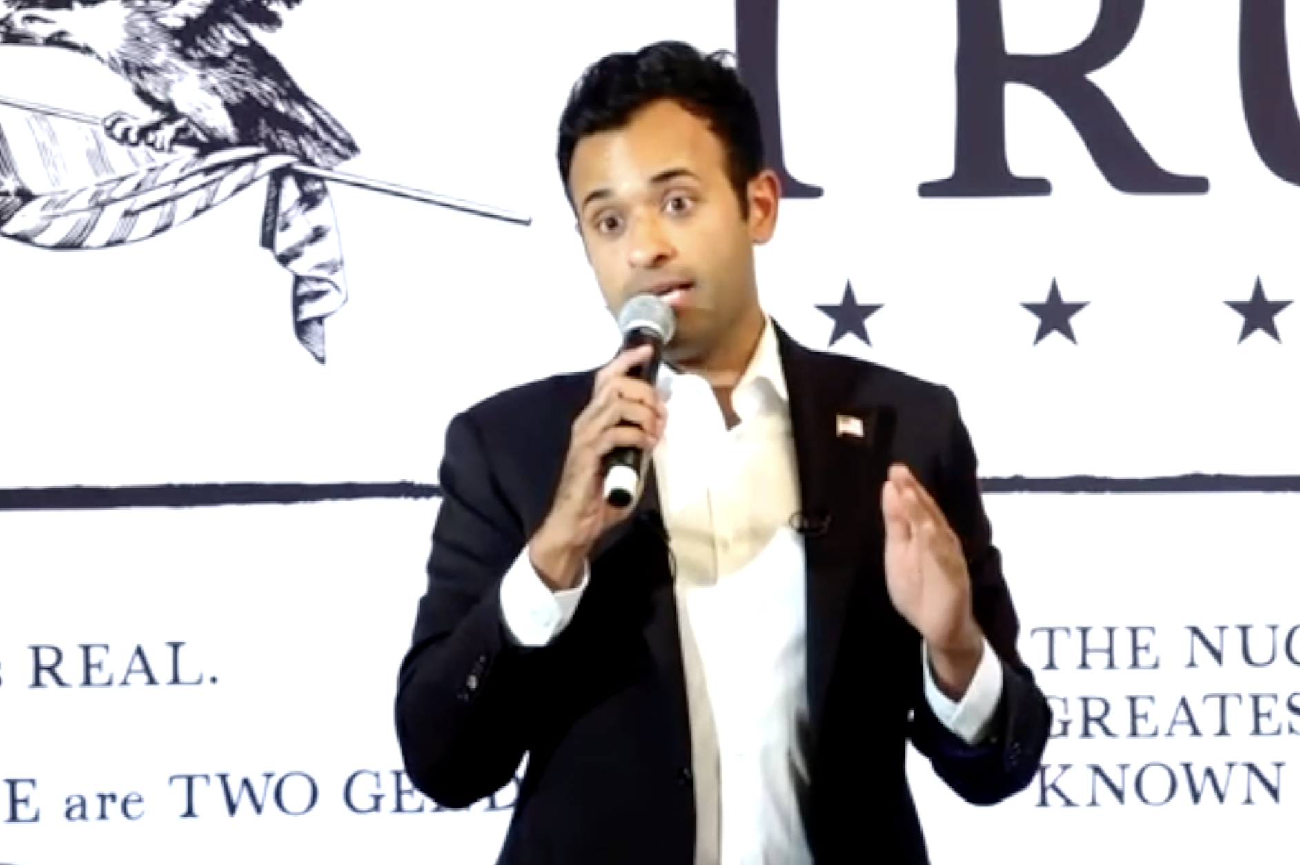 10-Year-Old Girl Asks Ramaswamy About Taiwan at New Hampshire Town Hall ...