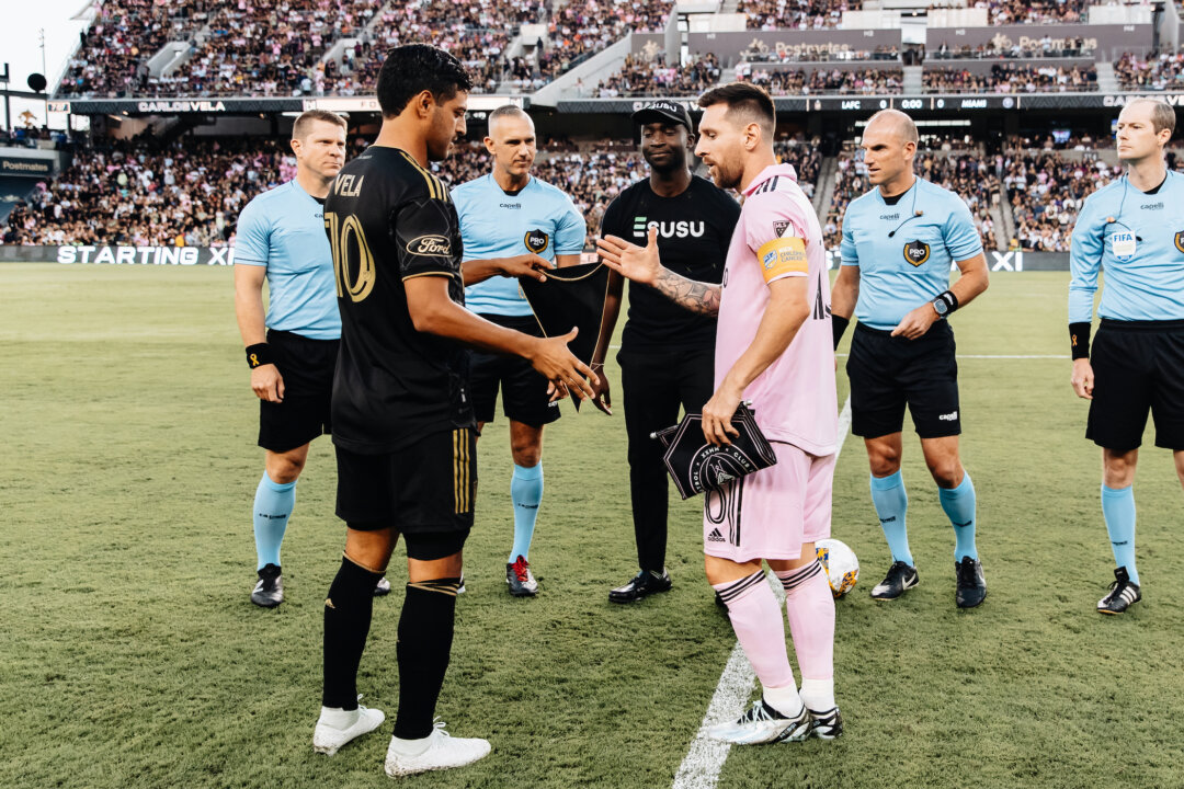 Messi Has 2 Assists in Front of Star-Studded Crowd in Los Angeles as ...